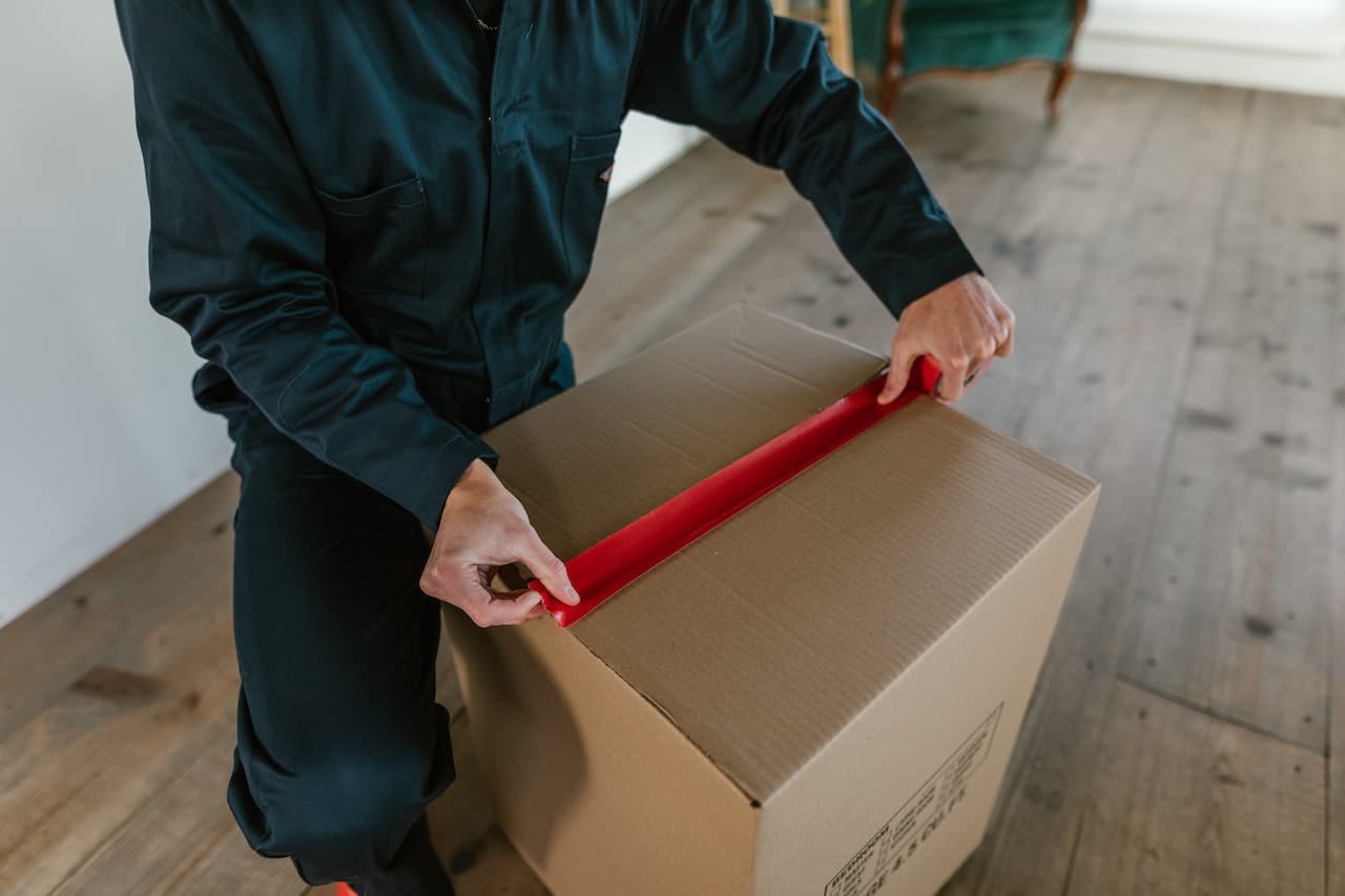 Behind The Scenes Of House Moves: The Roles & Responsibilities Of The ...